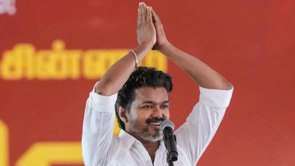 8 Gram Gold, Cash Aid And More: All Eyes On Vijay's Big Promises To ...