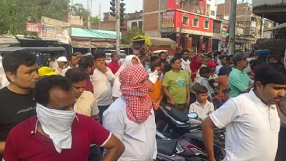 Prayagraj Triple Murder: Husband, Wife, And Daughter Murdered At Home ...