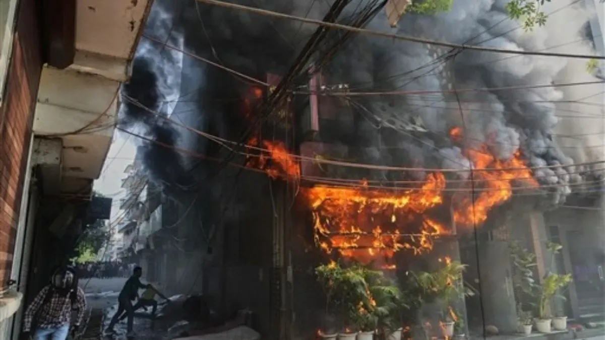 Malviya Nagar Fire: Delhi Govt to Scrap Bread And Breakfast Policy ...