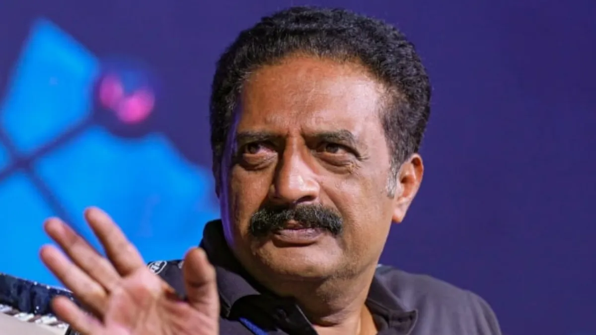 Prakash Raj Extends Support For Cockroach Janta Party Protest At Jantar ...