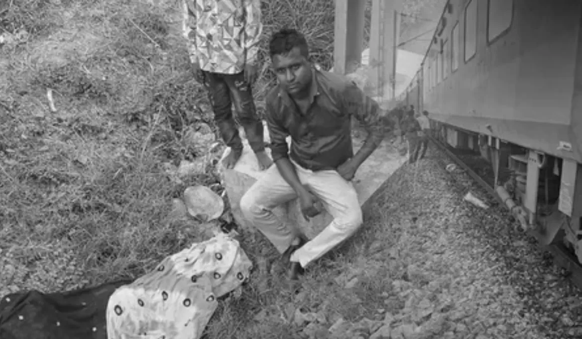 Four Killed As Passengers Jump Off Khajuraho-Udaipur Intercity Express ...