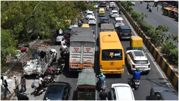 Automated Red Lights And Instant Ambulance Dispatch: Delhi's Traffic ...