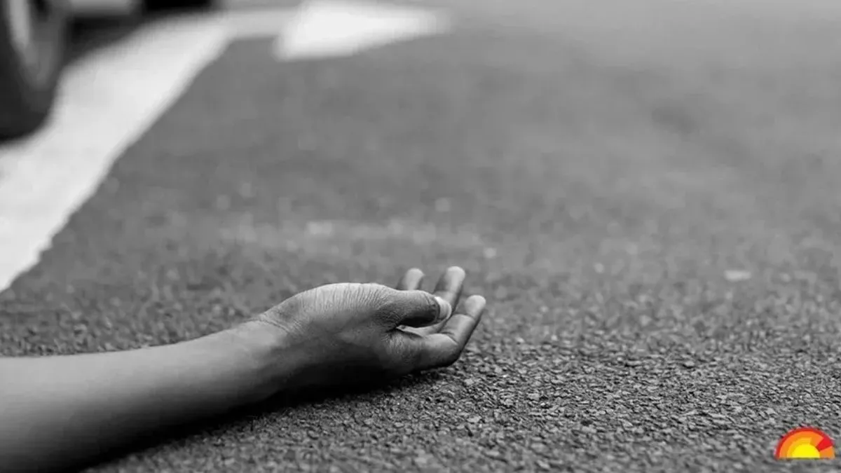 UP Road Accident: 3 Dead, Several Injured As Car Collides With Trolley ...